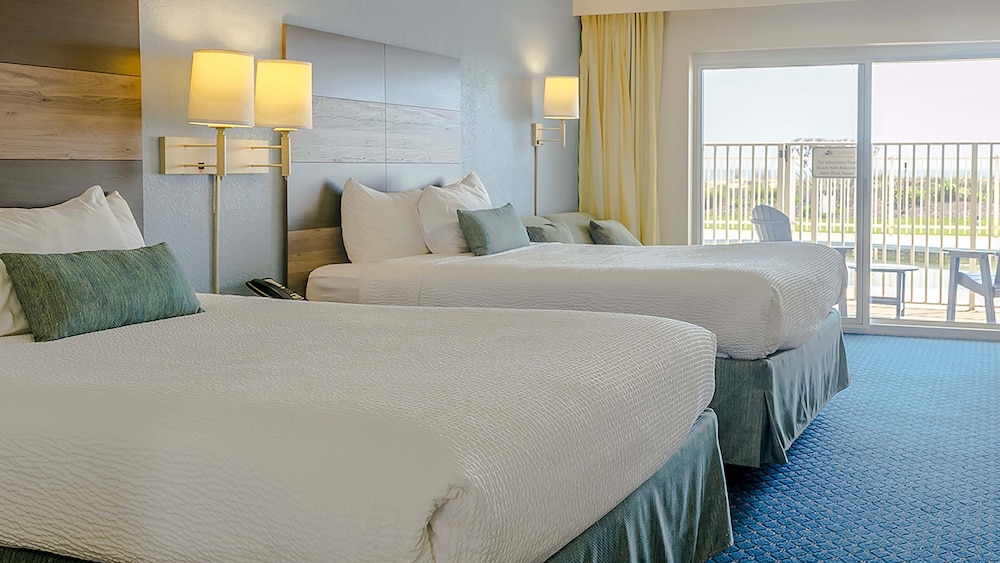 Carousel Resort Hotel & Condominiums, Ocean City: $233 Room Prices ...