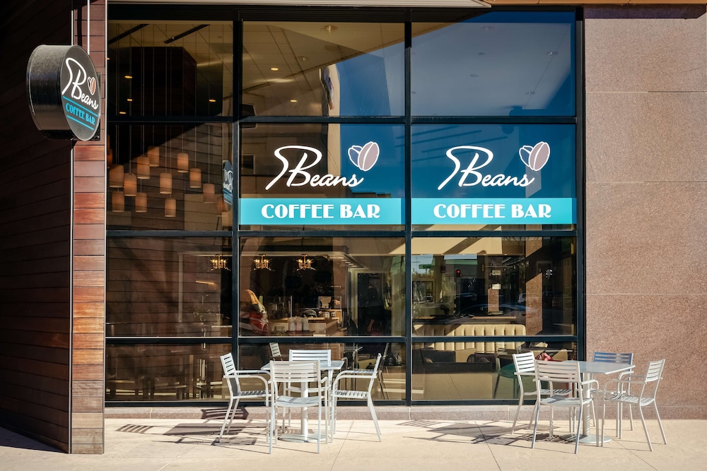 Radisson Blu Fargo in Fargo | Best Rates & Deals on Orbitz