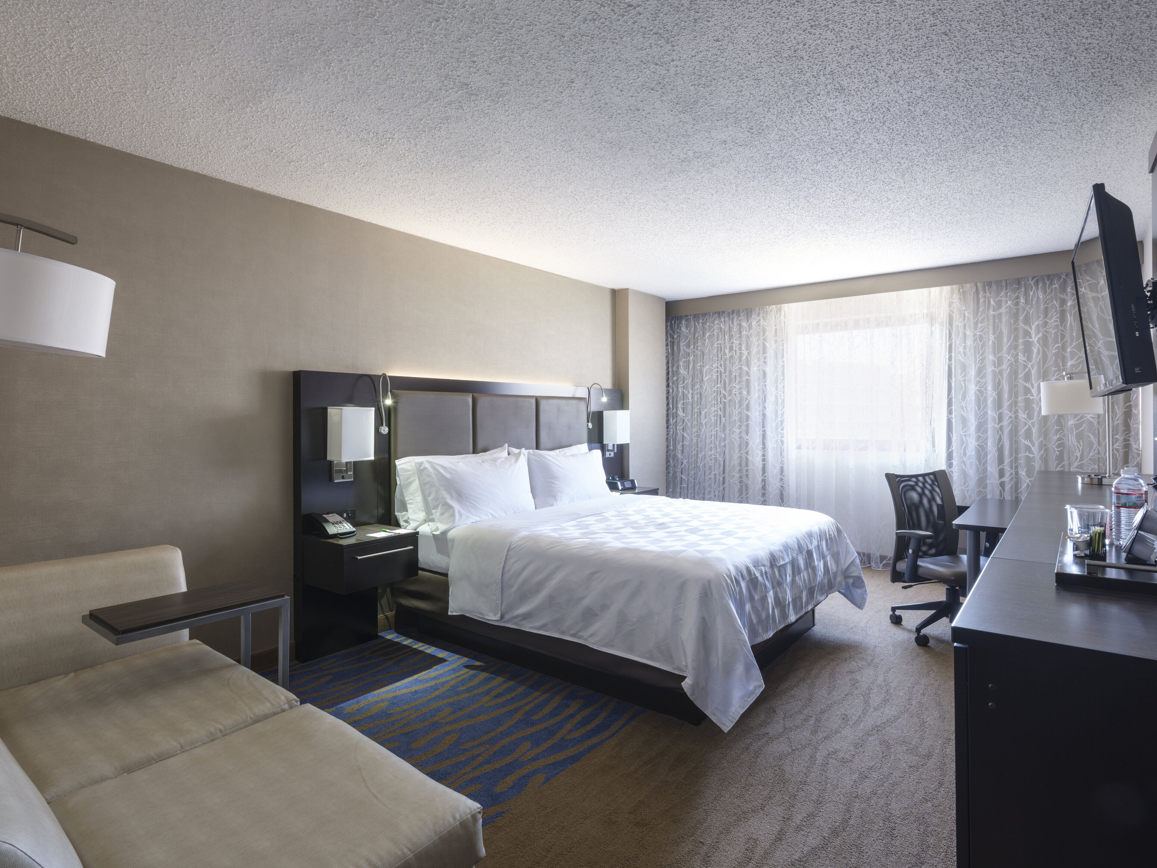 Holiday Inn Washington Capitol - Natl Mall, an IHG Hotel: 2022 Room ...