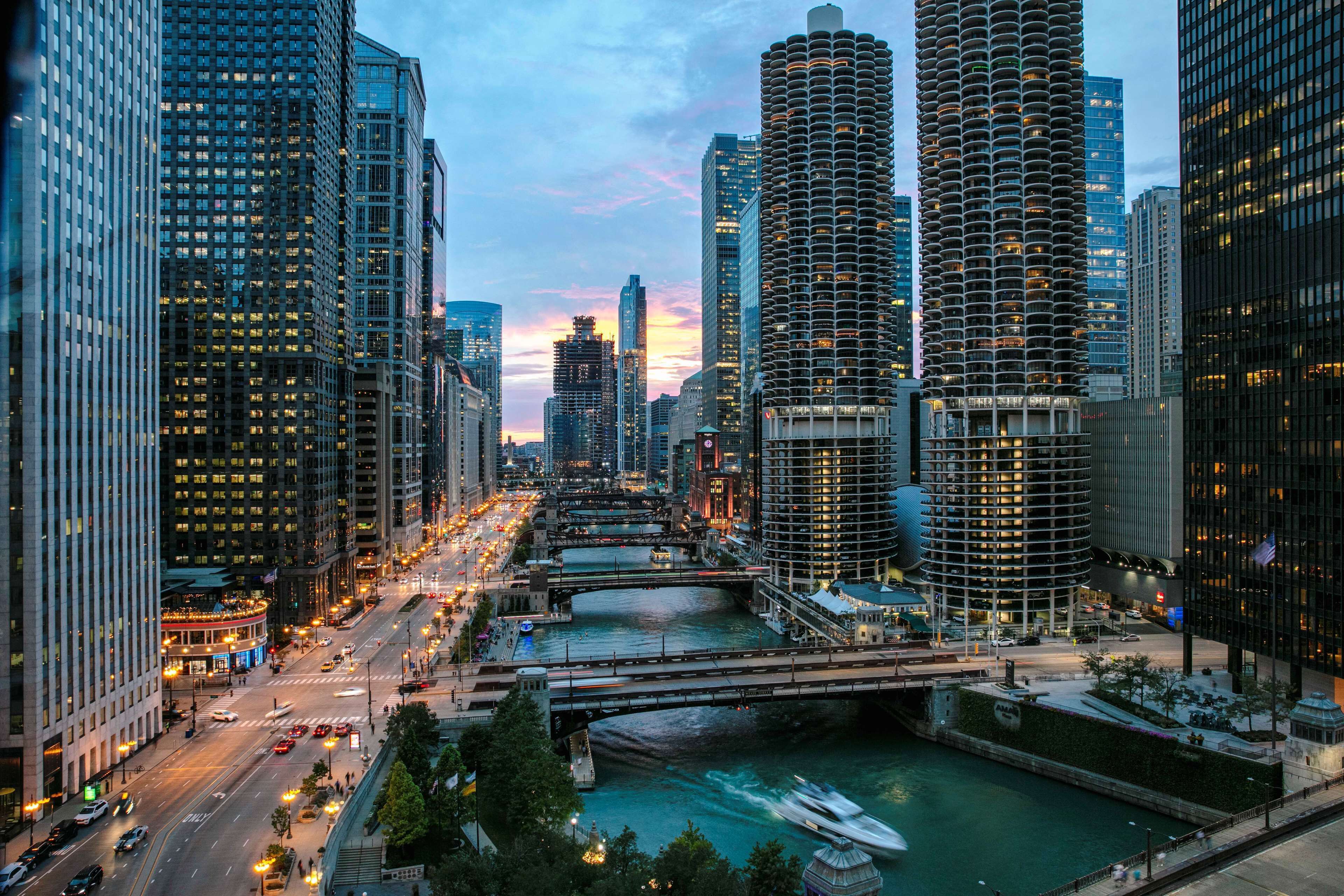 Radisson Blu Aqua Hotel Chicago Reviews, Deals & Photos 2023 - Expedia