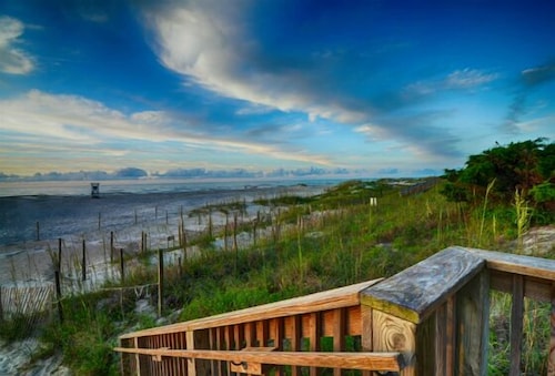 Shell Island Resort - All Oceanfront Suites in Wrightsville Beach ...