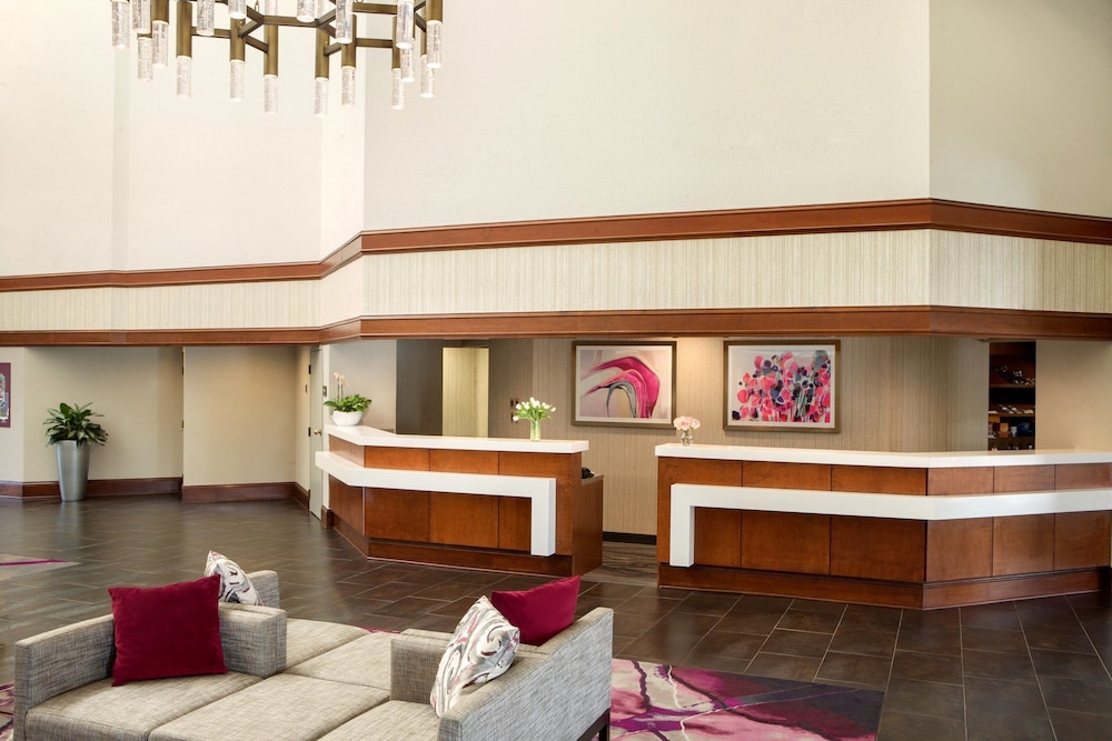 DoubleTree by Hilton Columbus Dublin in Columbus | Best Rates & Deals ...