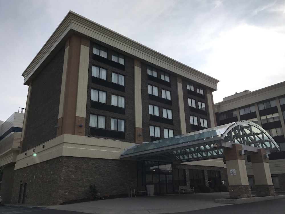 Holiday Inn Johnstown Downtown in Johnstown, PA | Expedia