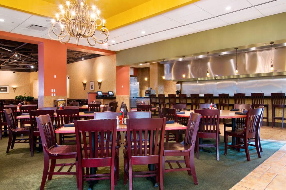 Hilton New Orleans Riverside in New Orleans | Best Rates & Deals on Orbitz