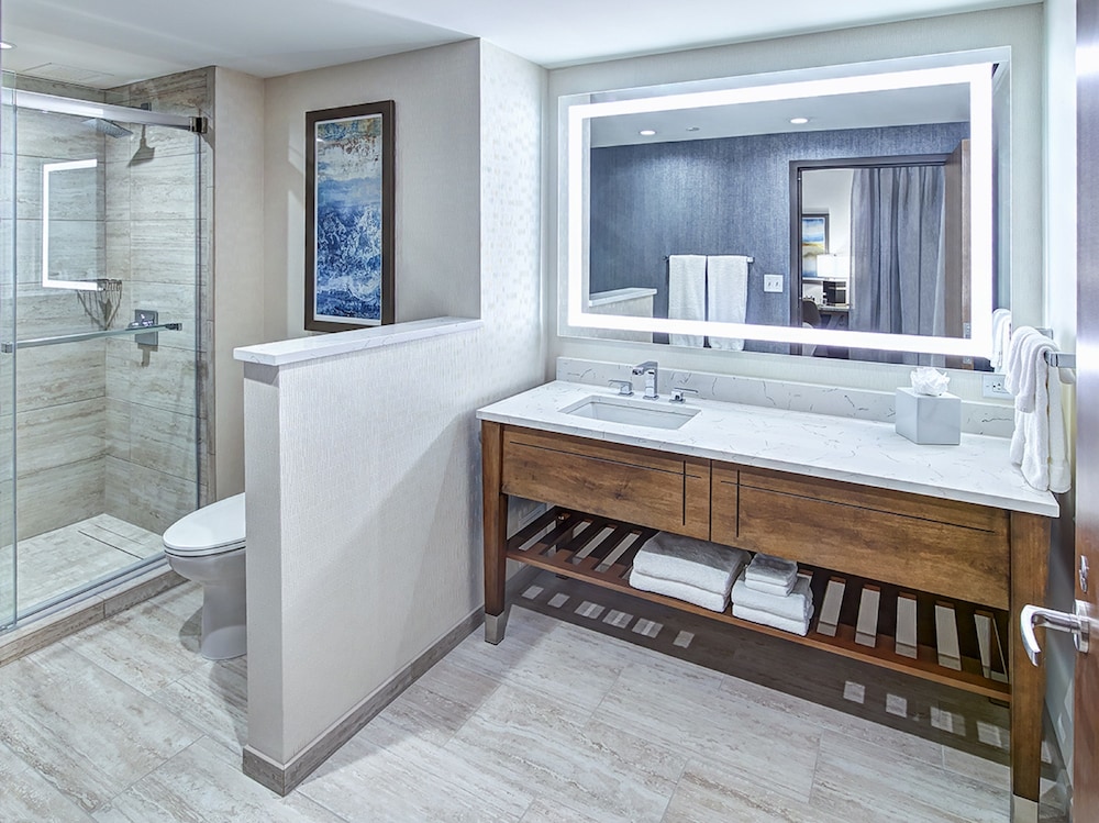 Mystic Lake Casino Hotel, Minneapolis - St. Paul: $92 Room Prices ...