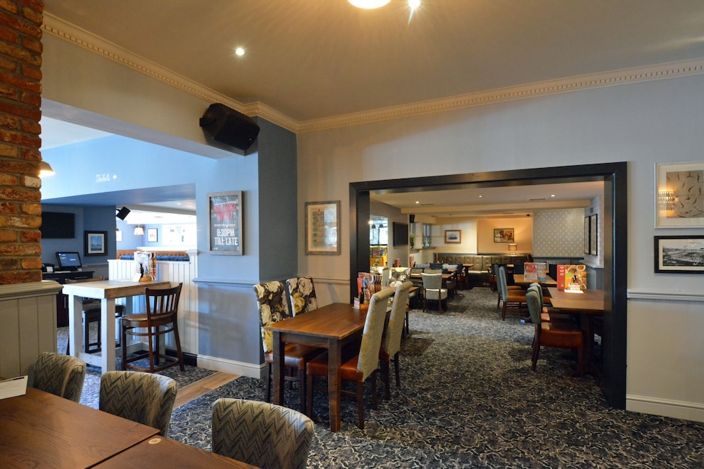 Farmhouse Innlodge by Greene King Inns in Portsmouth | Best Rates ...