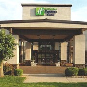 Holiday Inn Express Hotel & Suites Branson 76 Central in Branson, MO ...