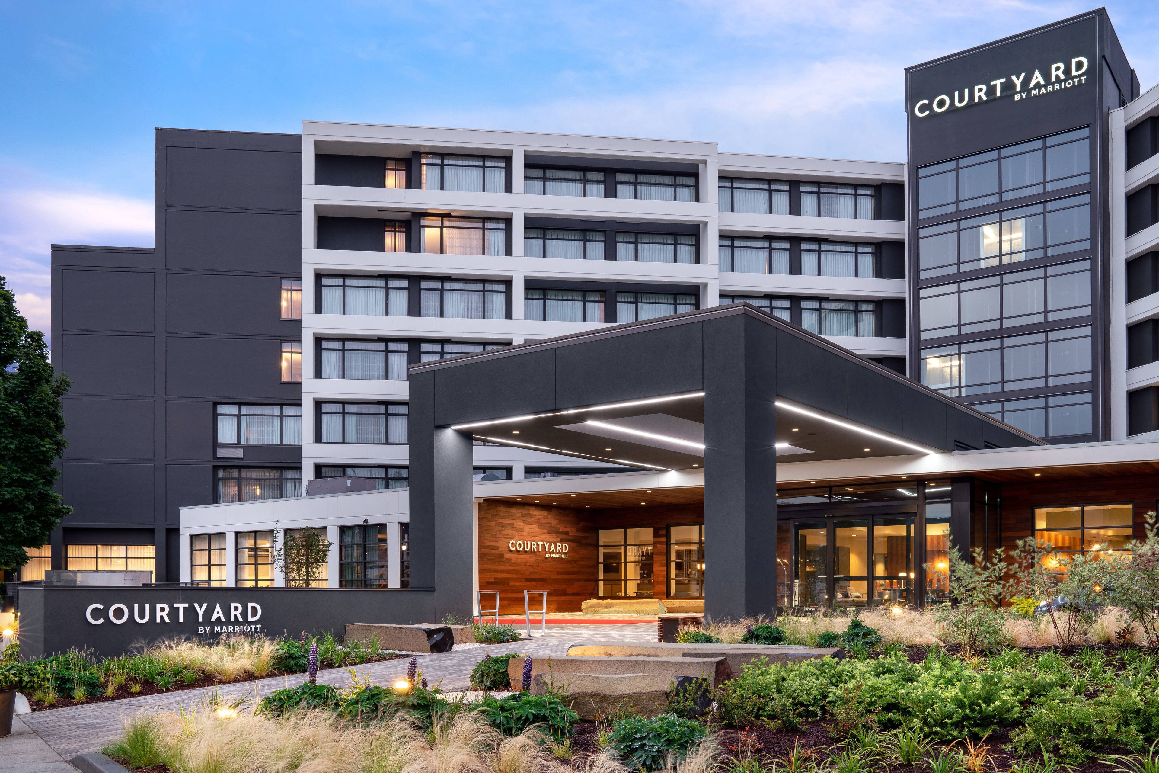 Courtyard by Marriott Seattle Downtown Lake Union in Seattle, WA | Expedia