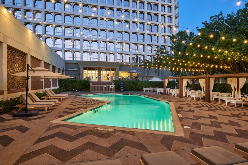 DoubleTree by Hilton Dallas - Market Center, Dallas: $108 Room Prices ...