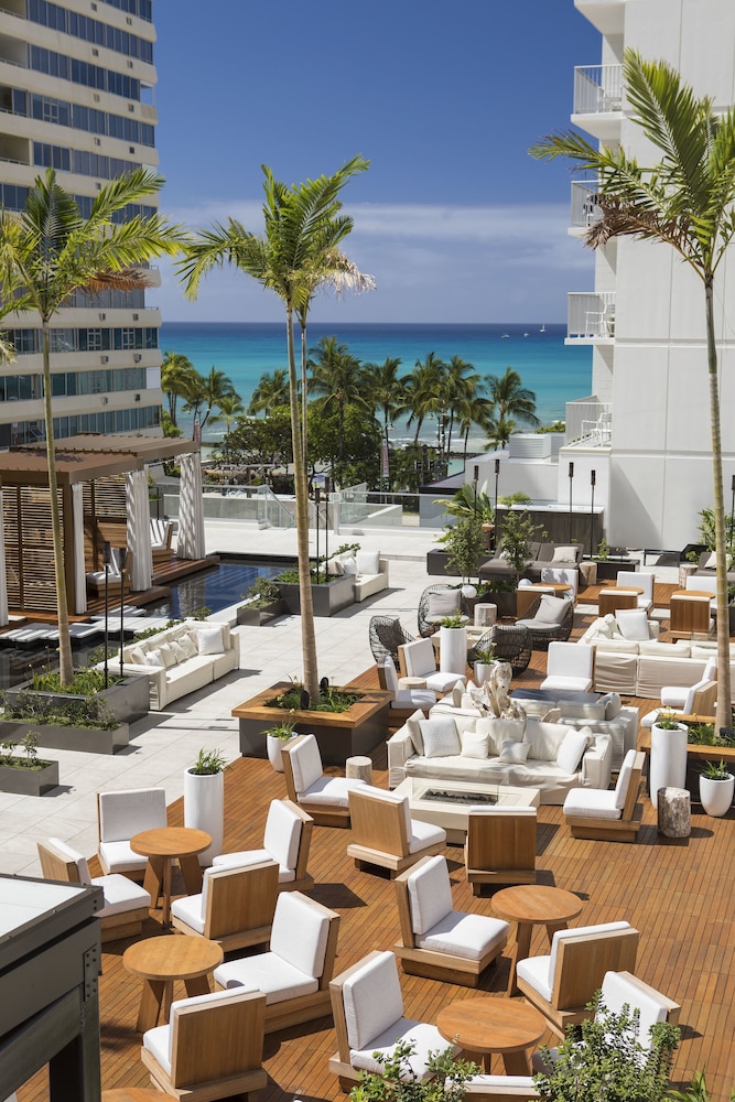 'Alohilani Resort Waikiki Beach, Honolulu: $360 Room Prices & Reviews ...