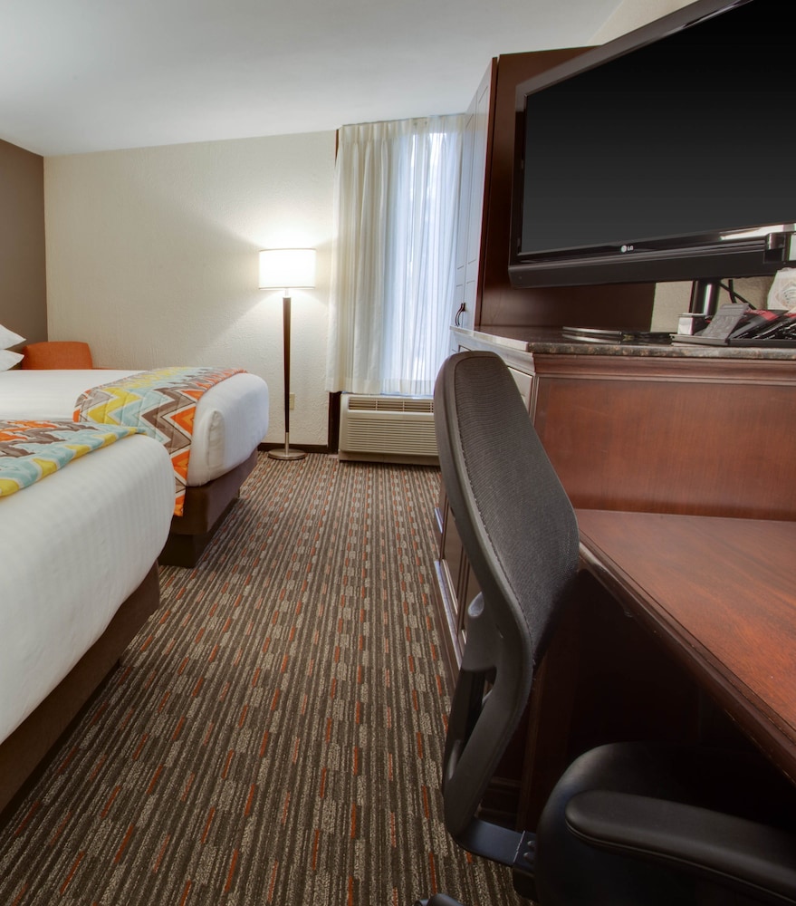 Mustang Inn, Paducah: $60 Room Prices & Reviews | Travelocity