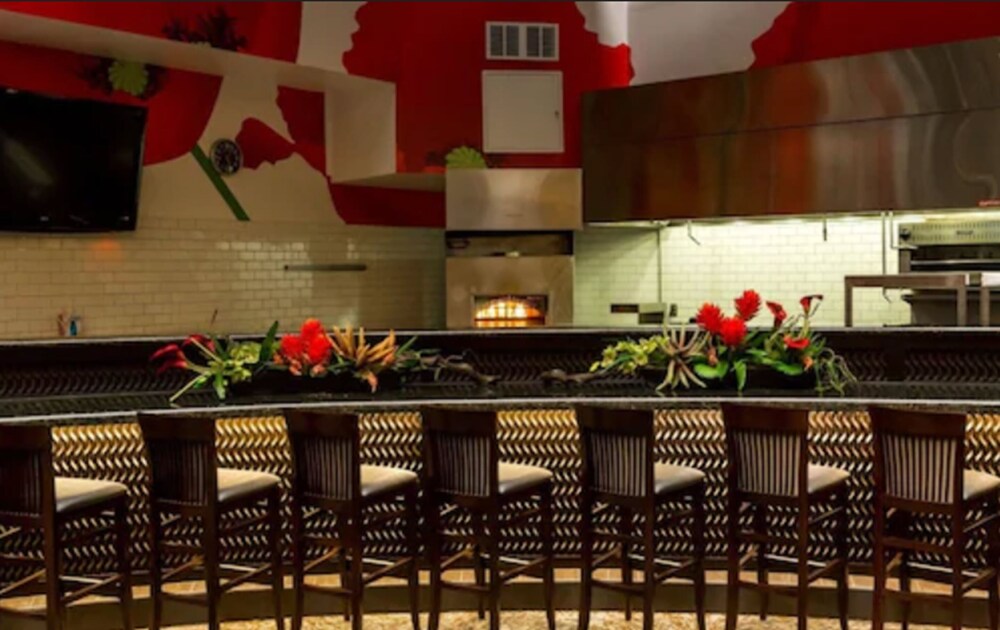 DoubleTree Suites by Hilton Hotel McAllen, McAllen: $123 Room Prices ...