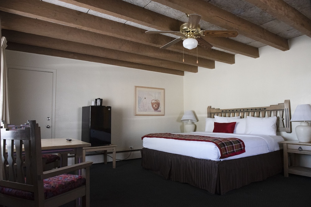 Kachina Lodge in Taos | Best Rates & Deals on Orbitz
