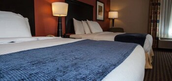 Decatur Conference Center & Hotel, Decatur: $109 Room Prices & Reviews ...
