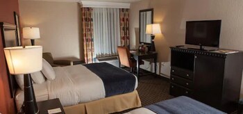 Decatur Conference Center & Hotel, Decatur: $109 Room Prices & Reviews ...