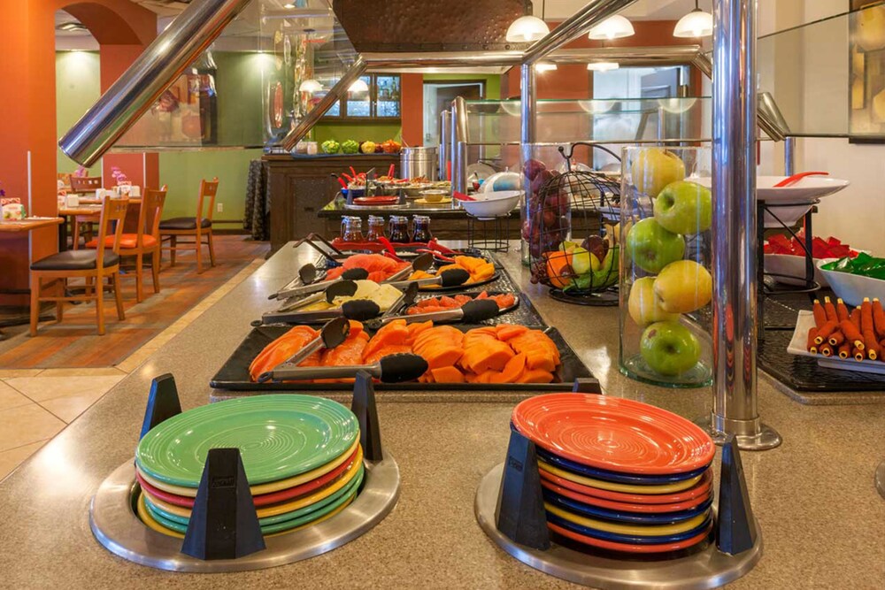 Calafia Hotel in Mexicali | Best Rates & Deals on Orbitz