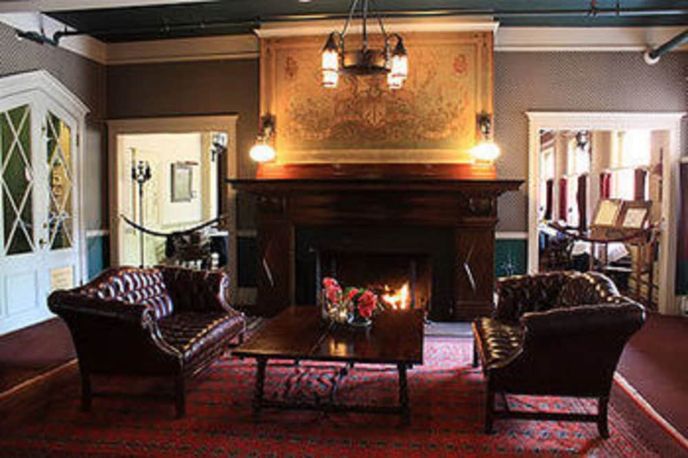 The Historic Redstone Inn in Carbondale | Best Rates & Deals on Orbitz
