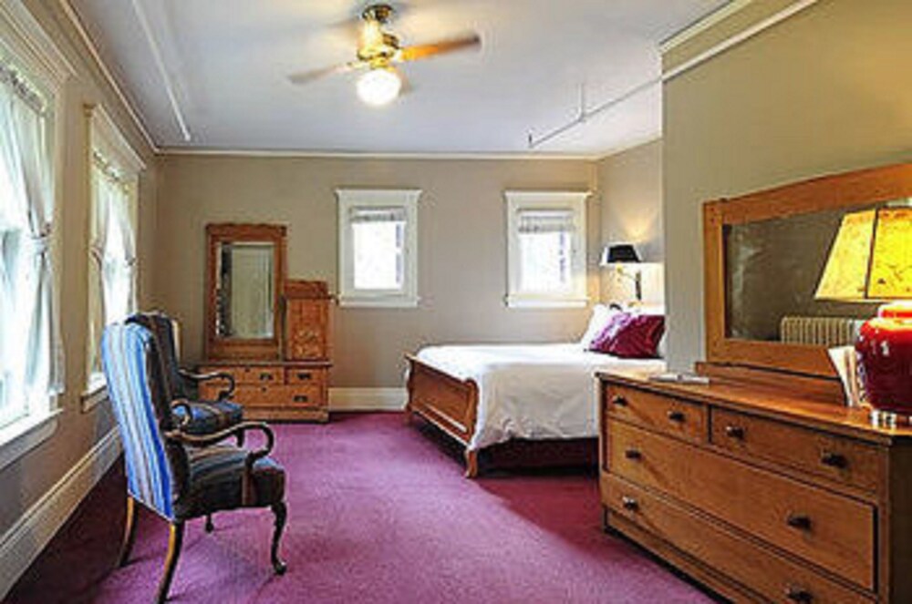 The Historic Redstone Inn in Carbondale | Best Rates & Deals on Orbitz