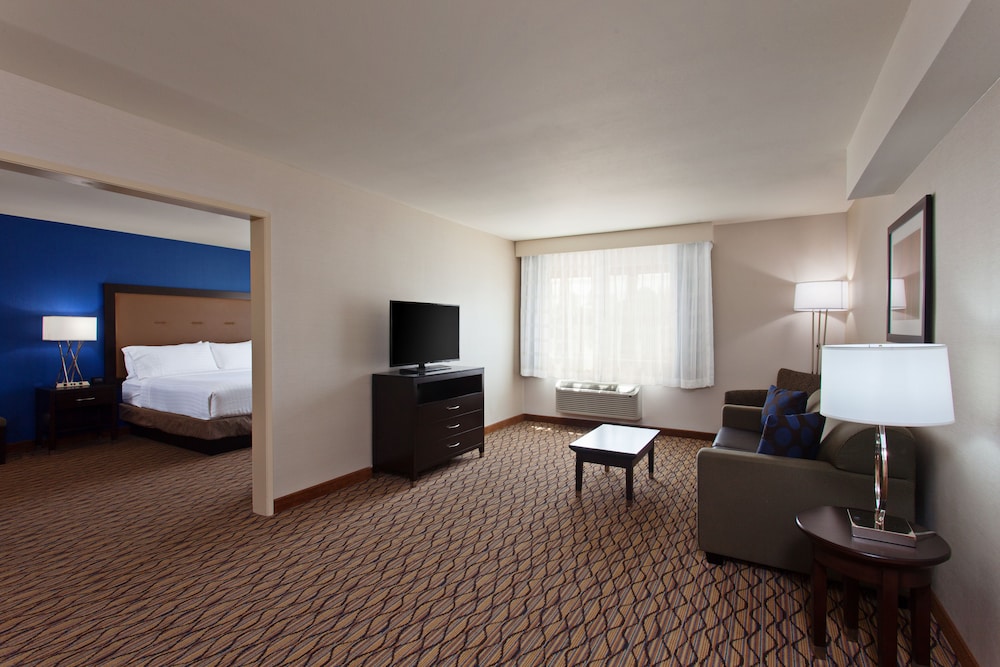 Holiday Inn Express Colton-Riverside North, an IHG Hotel: AU$163 Deals ...