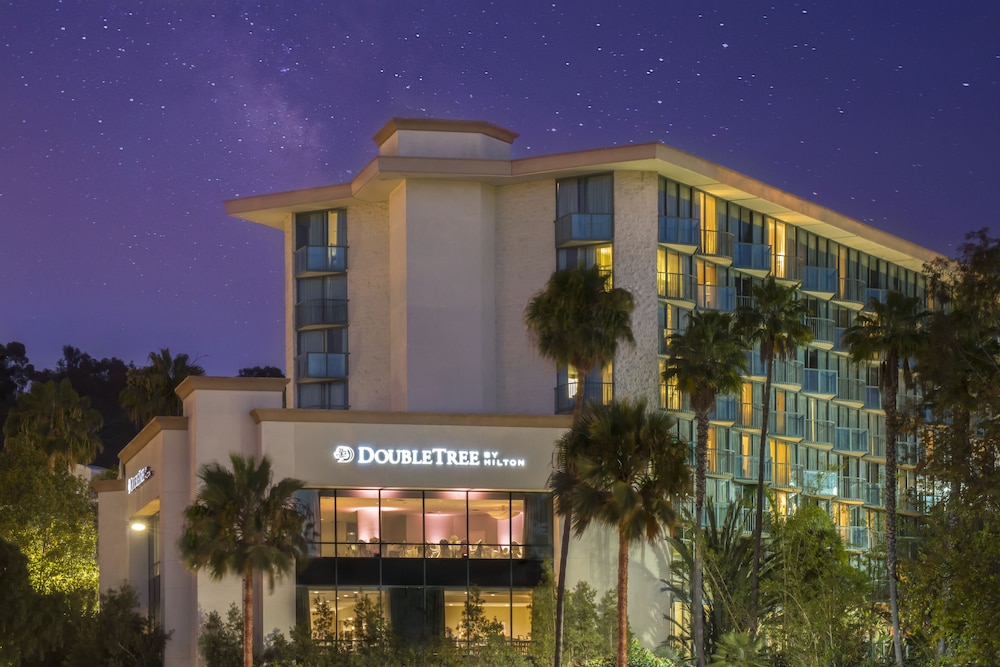 DoubleTree by Hilton San Diego - Hotel Circle: 2017 Room Prices, Deals ...