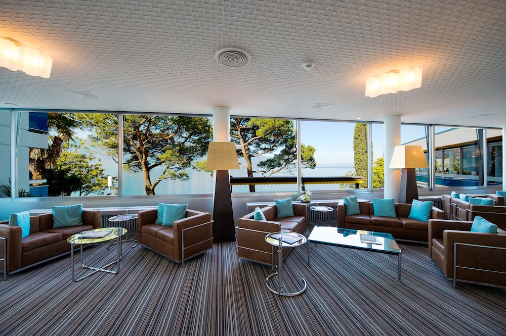 Eurotel Montreux in Montreux | Best Rates & Deals on Orbitz