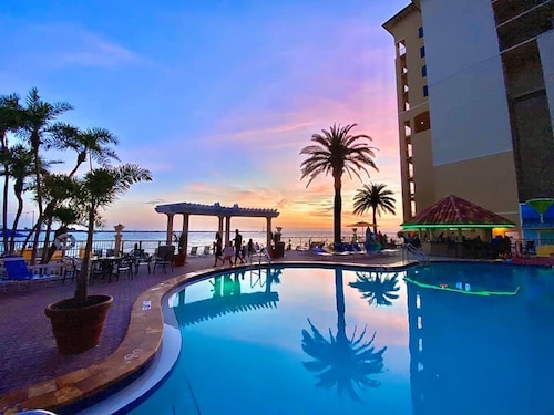 The Best Oceanfront Hotels in Clearwater Beach, FL from $131 ...