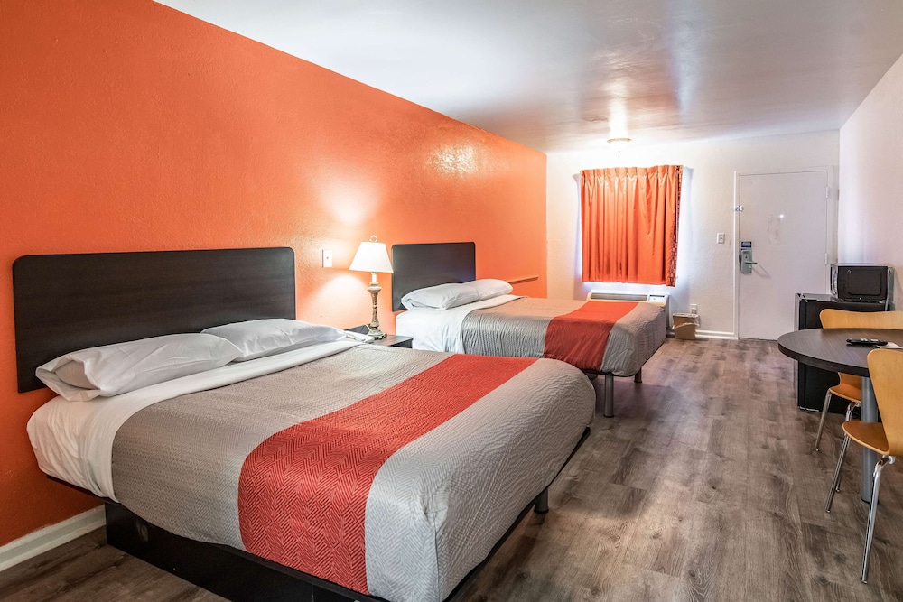 Motel 6 Portsmouth, VA in Portsmouth | Best Rates & Deals on Orbitz