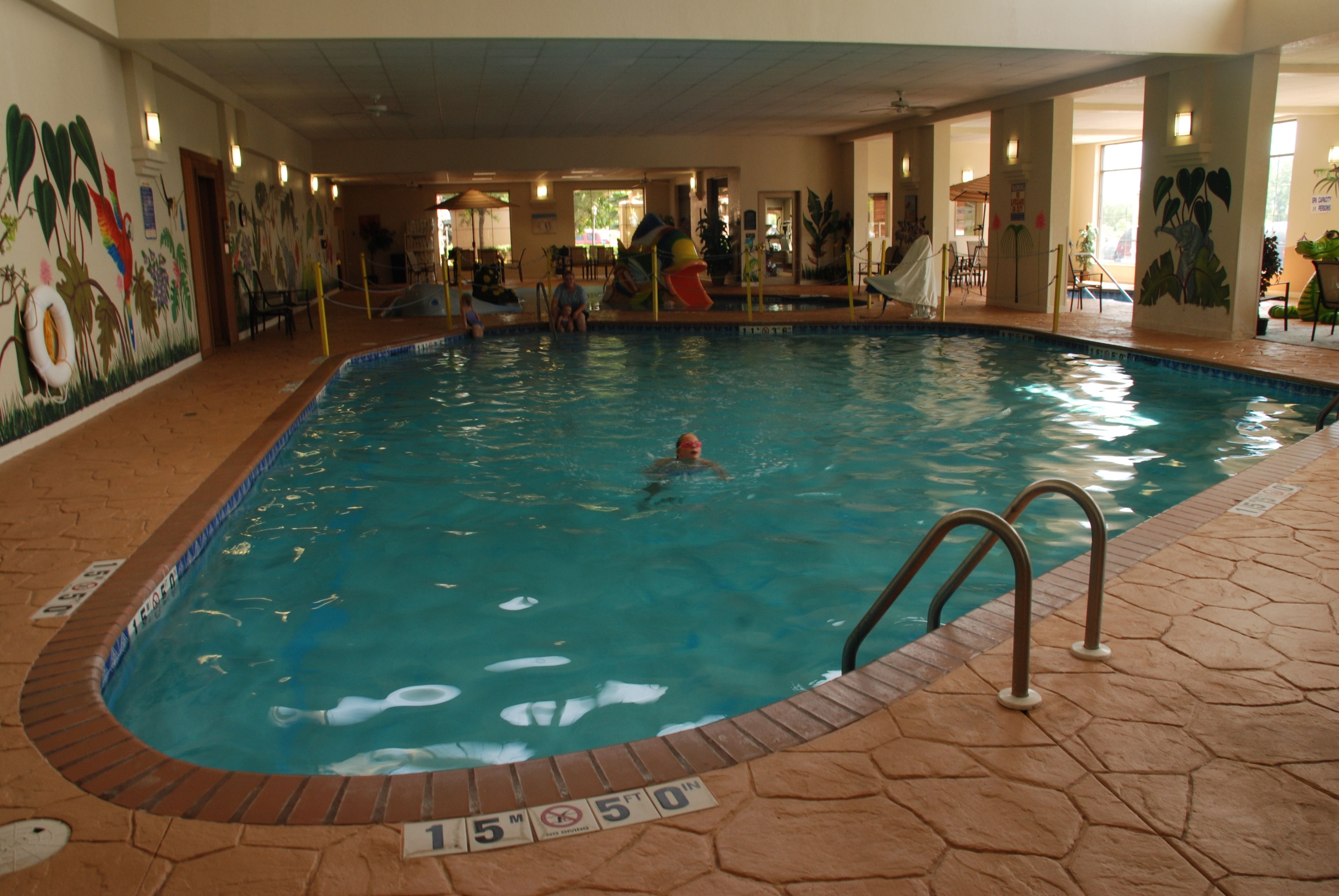 The Plaza Hotel & Suites Winona in Winona, MN | Expedia