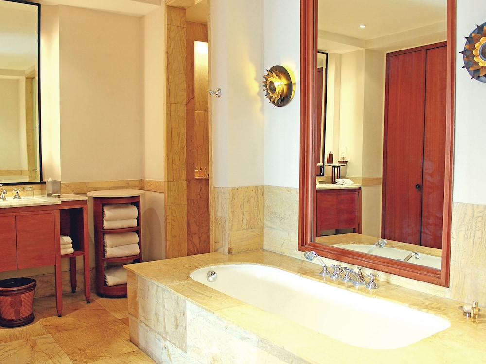 The Dharmawangsa Jakarta in Jakarta | Hotel Rates & Reviews on Orbitz