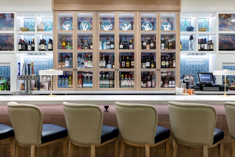 Lido Beach Resort in Lido Key | Best Rates & Deals on Orbitz