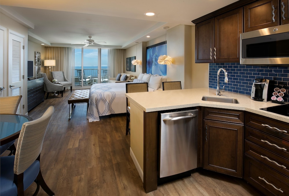 Lido Beach Resort, Lido Key: $264 Room Prices & Reviews | Travelocity