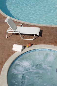 Lido Beach Resort, Lido Key: $264 Room Prices & Reviews | Travelocity