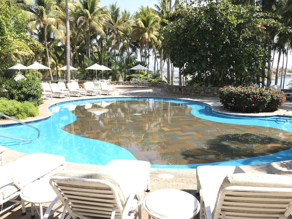 Grand Isla Navidad Resort in Isla Navidad | Best Rates & Deals on Orbitz