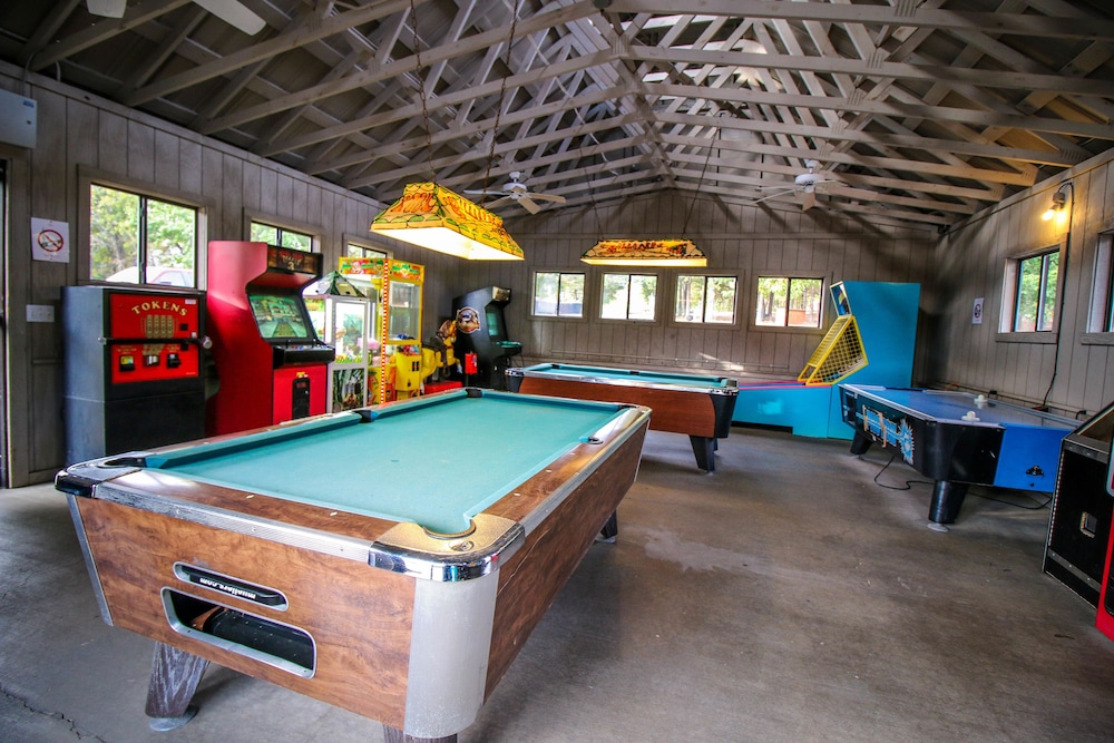 Still Waters Resort in Branson | Best Rates & Deals on Orbitz