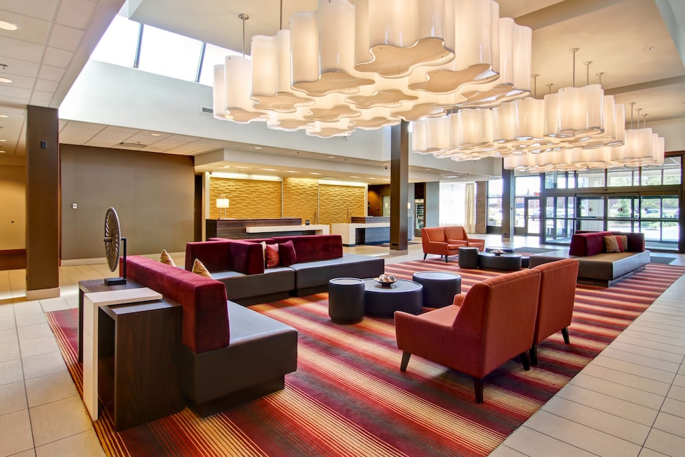 DoubleTree by Hilton Hotel West Edmonton: 2019 Pictures, Reviews ...