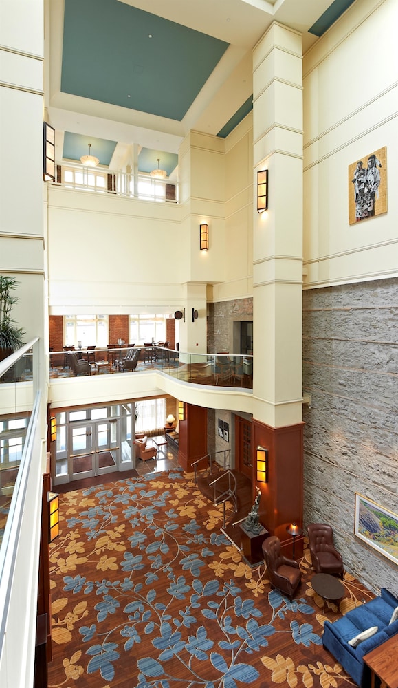 Book Hyatt Regency Calgary | Calgary Hotel Deals