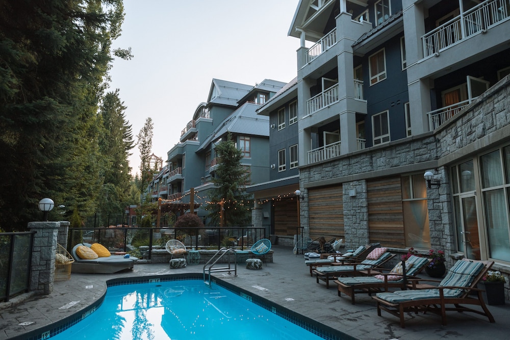 Summit Lodge Boutique Hotel in Whistler | Best Rates & Deals on Orbitz