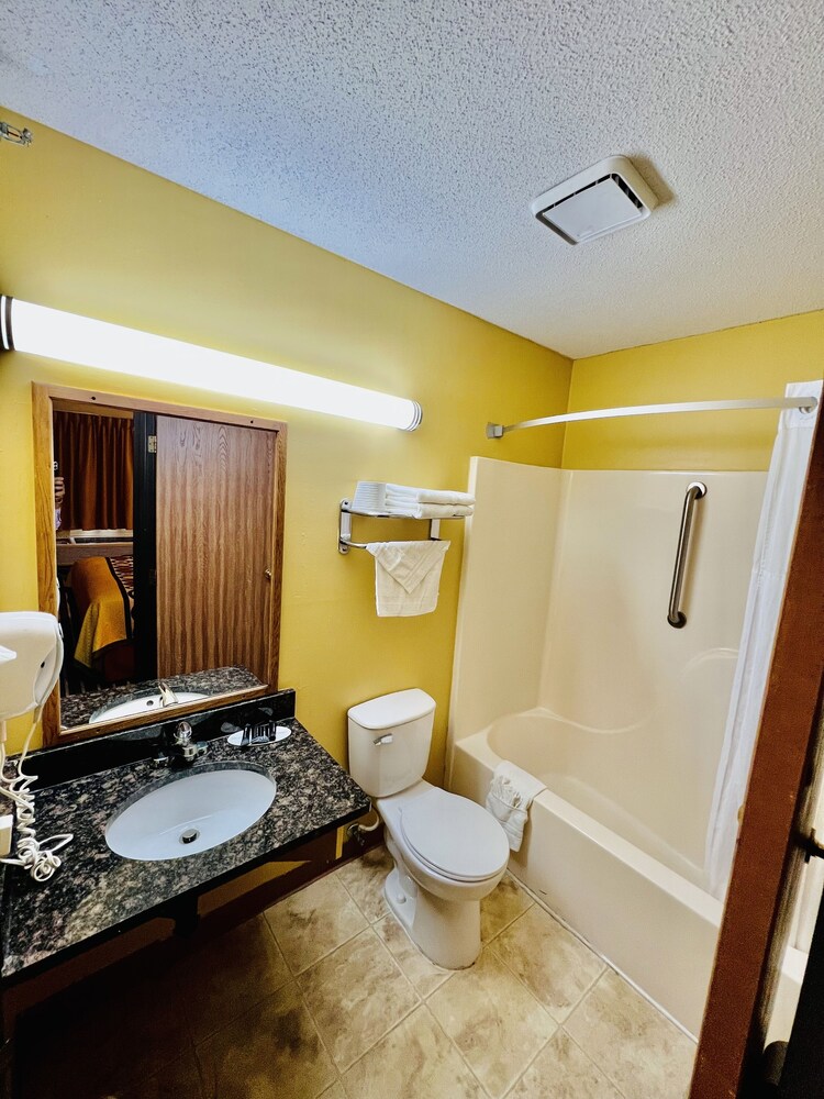 Super 8 by Wyndham Red Wing in Red Wing | Best Rates & Deals on Orbitz