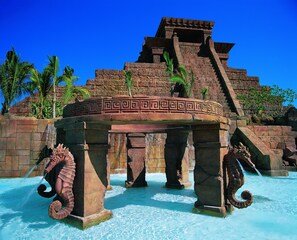 Book The Coral at Atlantis in Bahamas | Hotels.com