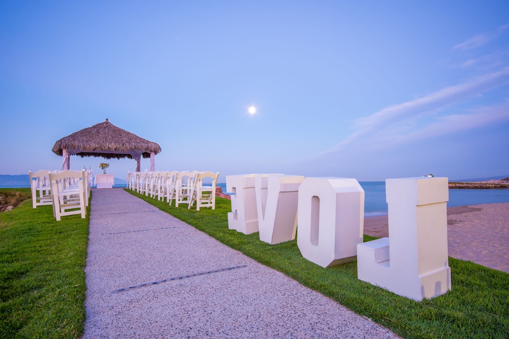 Friendly Fun Vallarta All Inclusive Resort, Puerto Vallarta: $189 Room ...