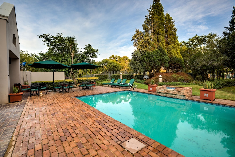 Town Lodge Waterfall, Midrand in Johannesburg | Best Rates & Deals on ...