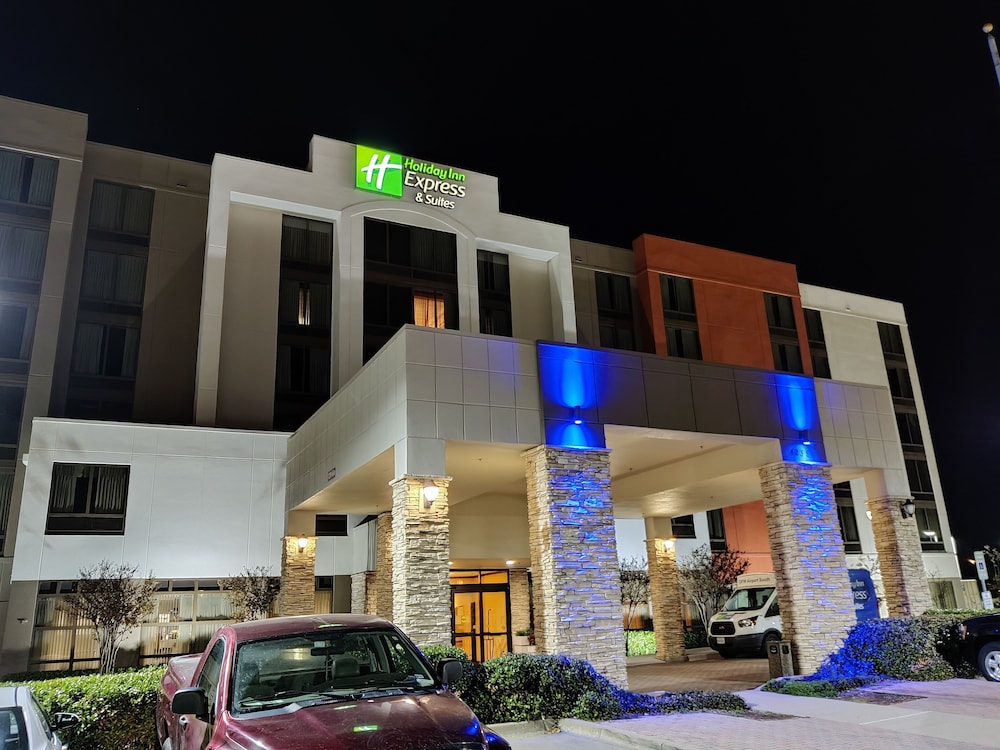 Holiday Inn Express Hotel & Suites DFW Airport South, an IHG Hotel in ...