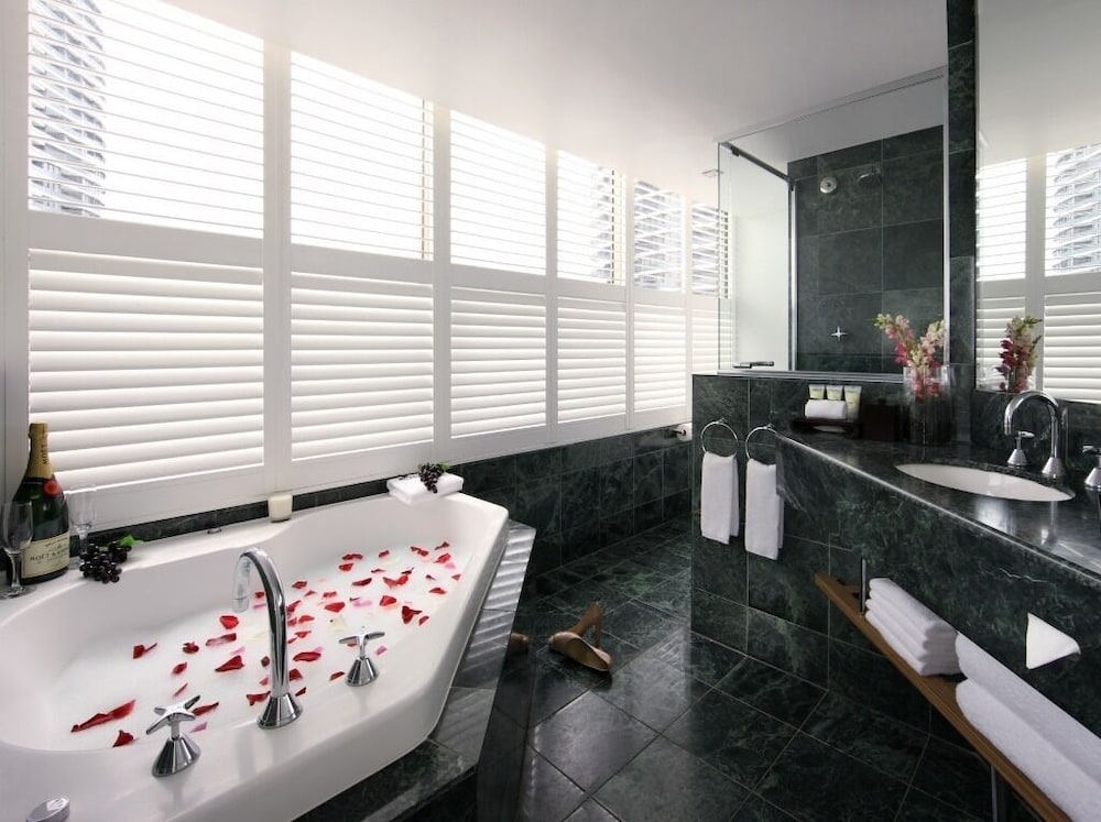 Sofitel Gold Coast Broadbeach in Gold Coast | Best Rates & Deals on Orbitz