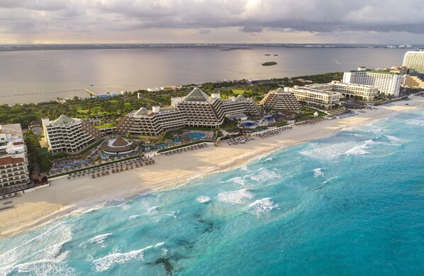 Paradisus Cancun Resort All Inclusive | Expedia