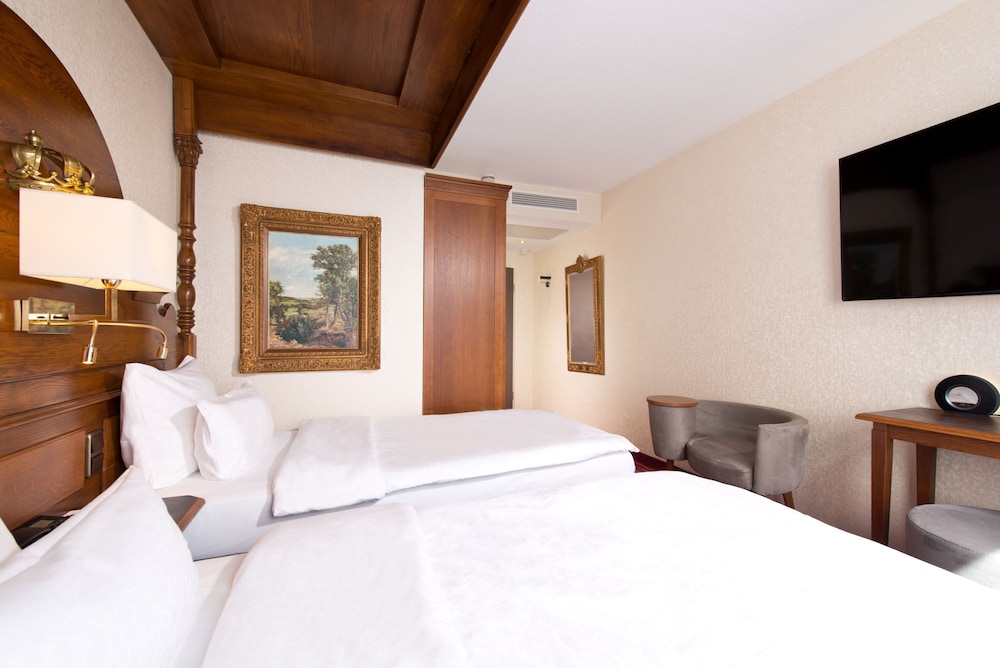 KING's HOTEL First Class in Munich | Best Rates & Deals on Orbitz