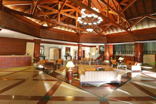 Book The Gateway Hotel Beach Road Calicut in Kozhikode | Hotels.com