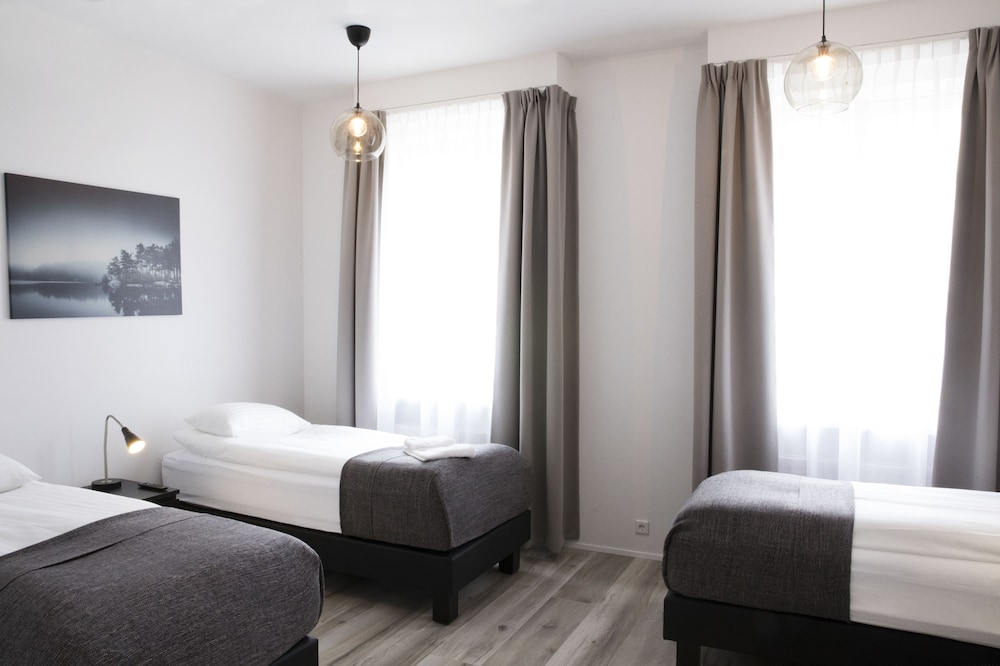 Fosshotel Raudara, Reykjavik: $108 Room Prices & Reviews | Travelocity