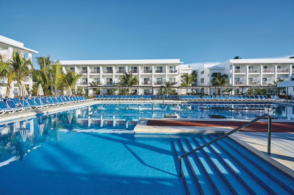 Riu Bambu All Inclusive, Punta Cana: $154 Room Prices & Reviews ...