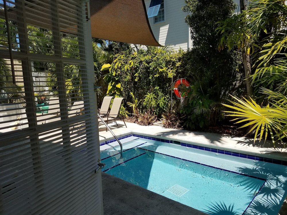 Authors of Key West Guest House: AU$568 Deals & Reviews (Key West, USA ...