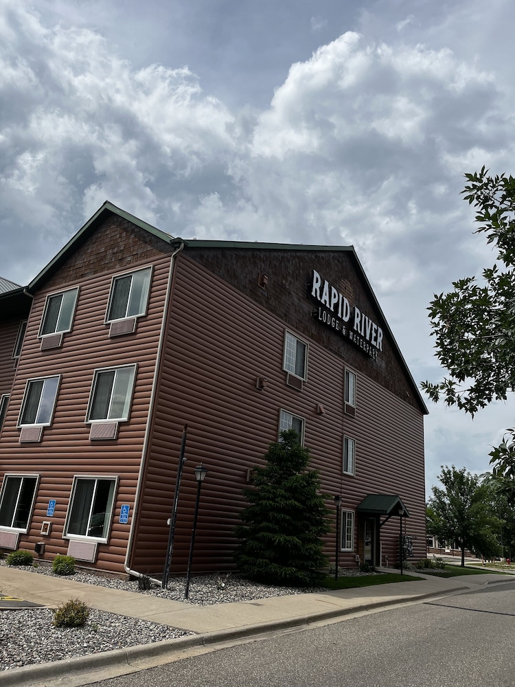 3 Best Hotels With Water Park Near Brainerd, Minnesota - | Trip101